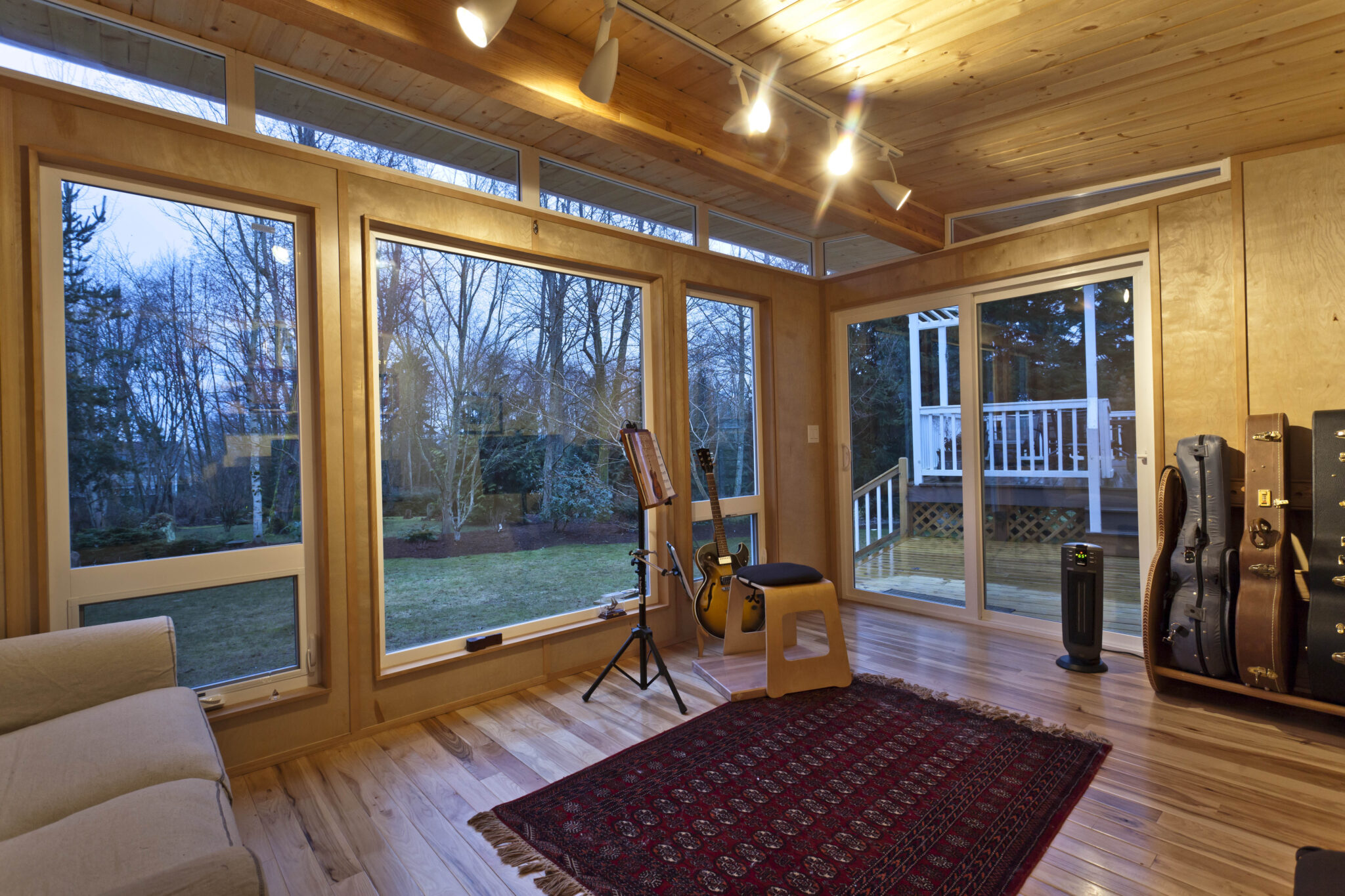 Custom Man Caves And She Shed Studios For Your Backyard